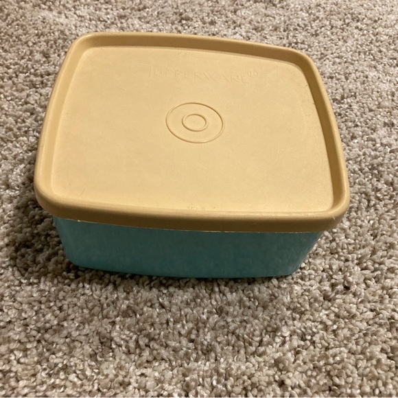 Tupperware | Kitchen | Vintage Tupperware Blue Almond Round Square ...